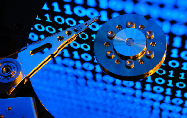 Exploring Liquid-Based Memories for Ultrahigh Density Storage