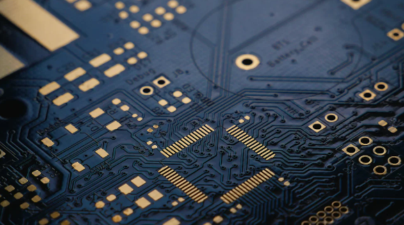 Guide to IC 7408 Logic Gate Chip: Specifications, Applications, and Pinout